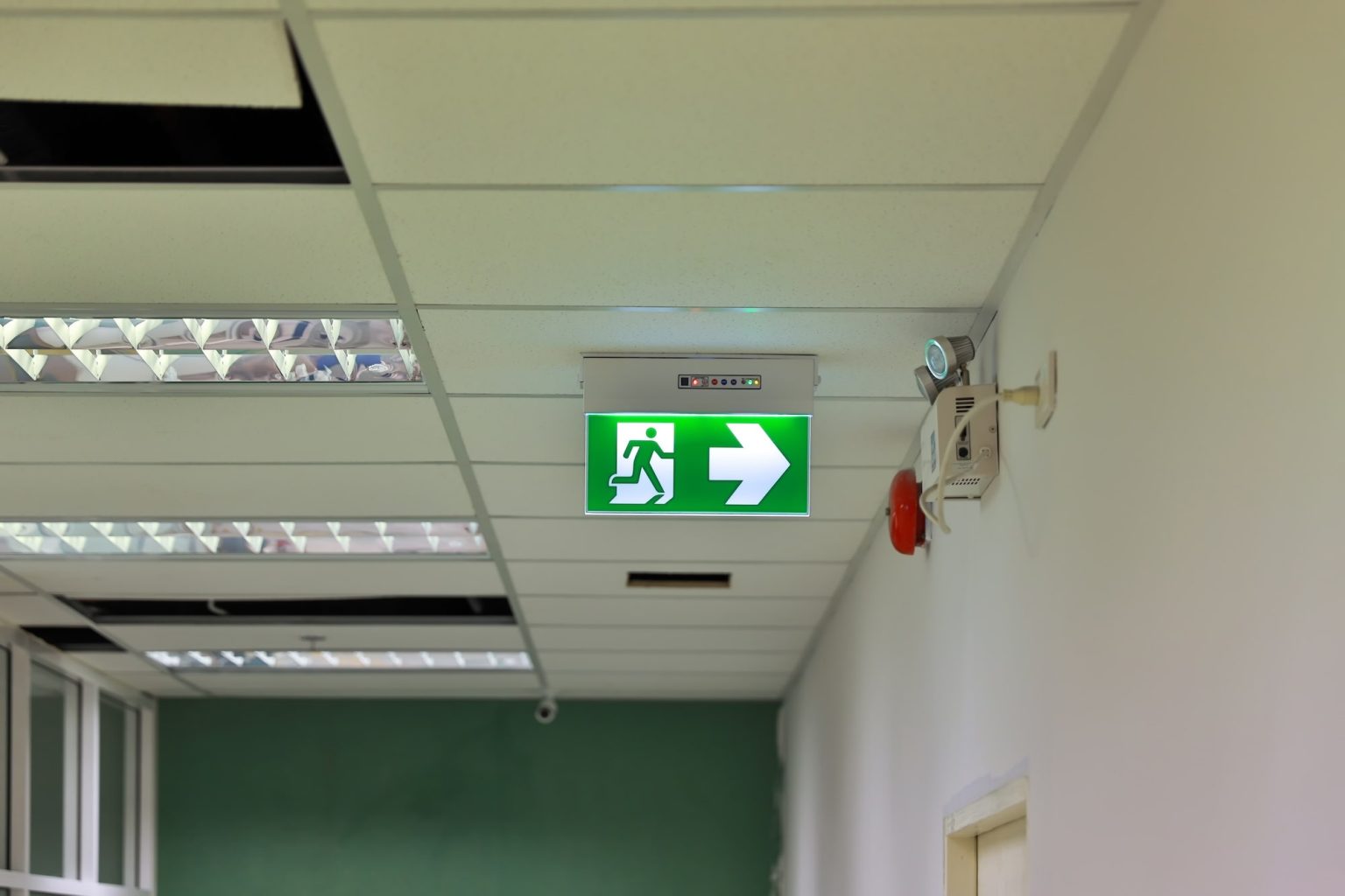 How to Test Emergency Lighting: A Complete Guide